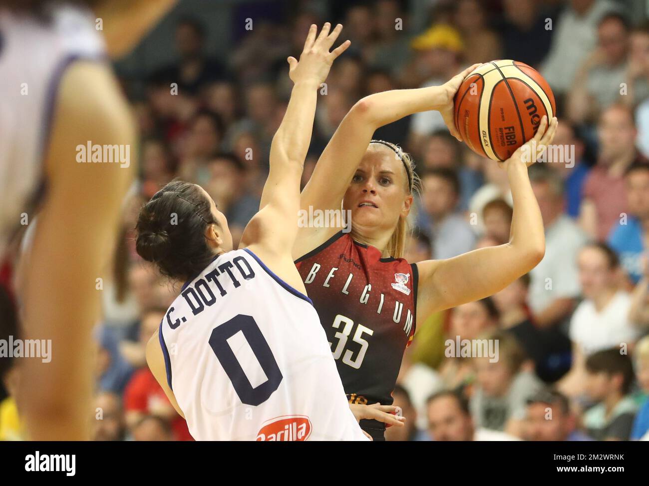 Italian Caterina Dotto and Belgian Cats Julie Vanloo fight for the ball ...