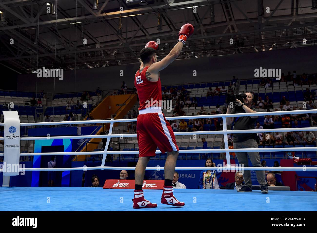 Boxe jeunesse hi-res stock photography and images - Alamy