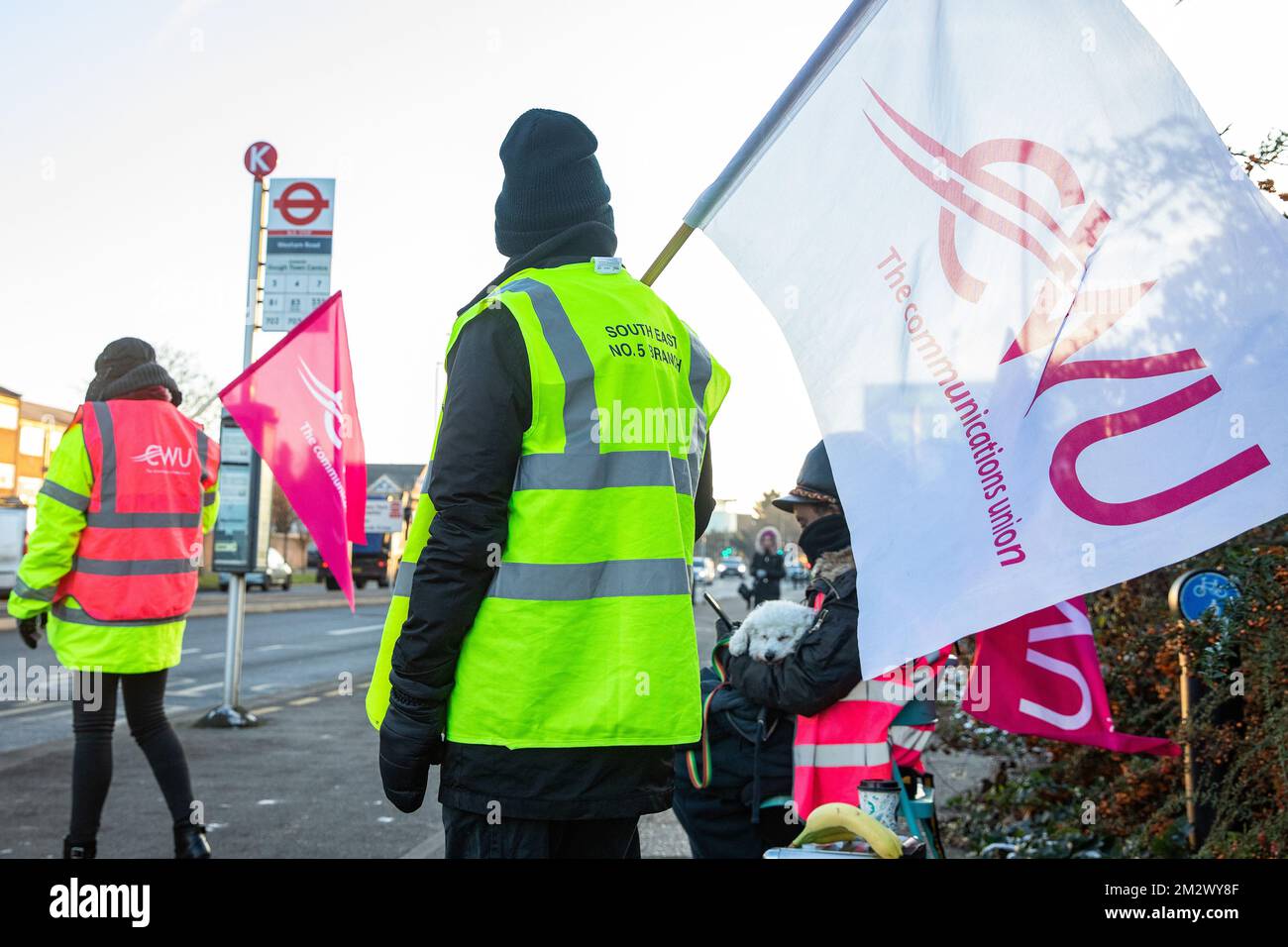 Slough, UK. 14 December, 2022. Royal Mail workers hold Communication ...