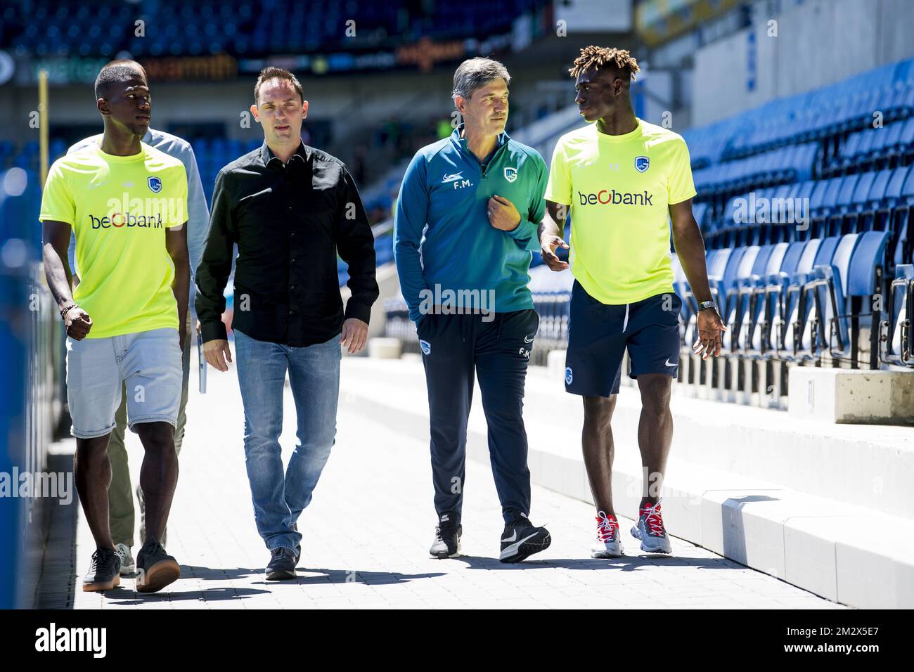 Nigerian head coach hi-res stock photography and images - Alamy