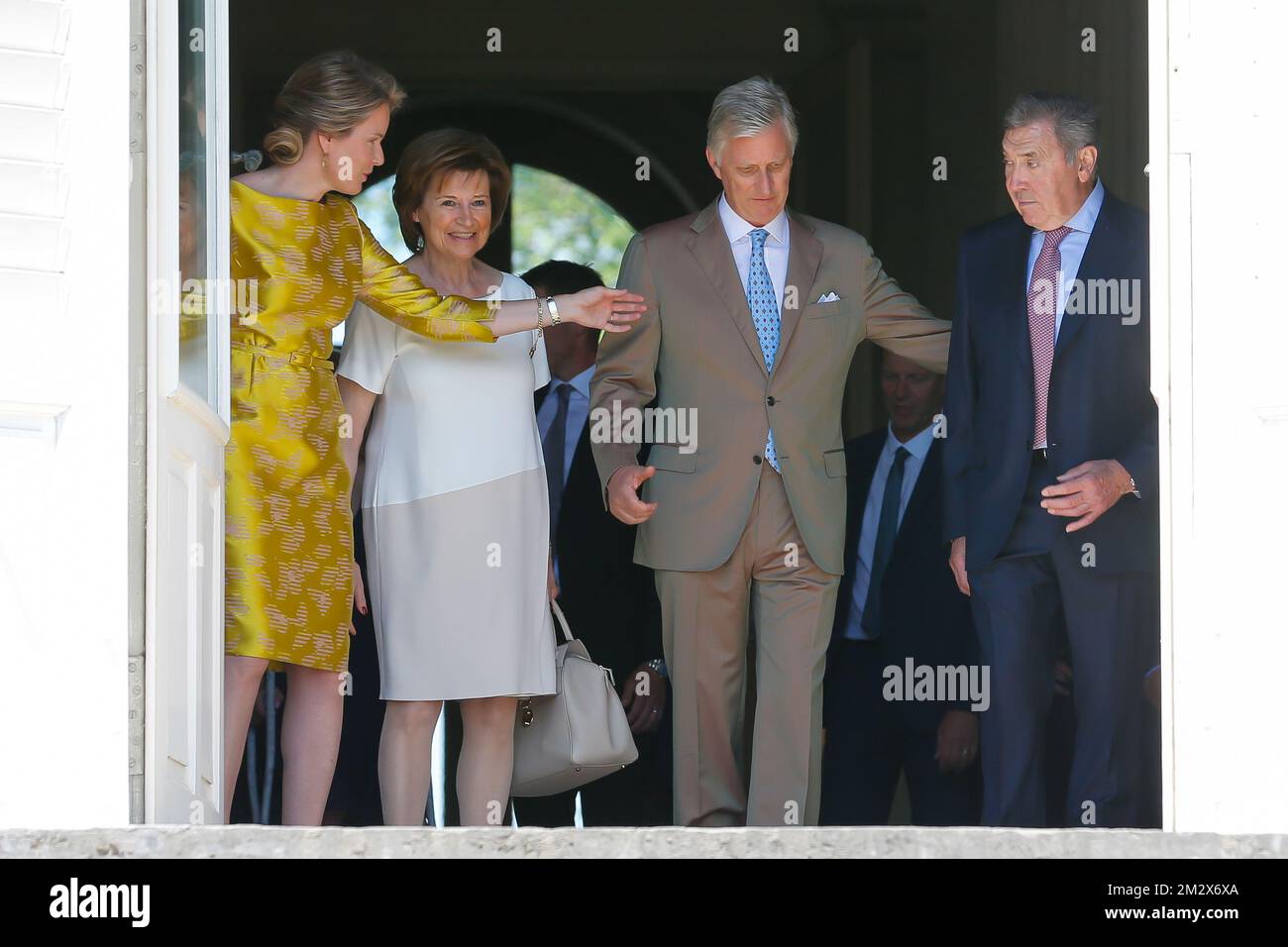 Queen royal tour 1969 hi-res stock photography and images - Alamy