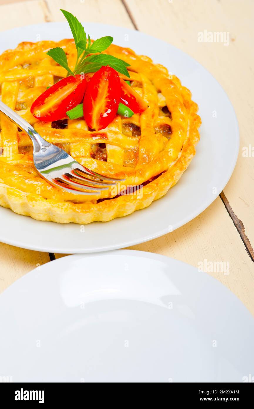 Fresh baked home made beef pie macro closeup Stock Photo - Alamy