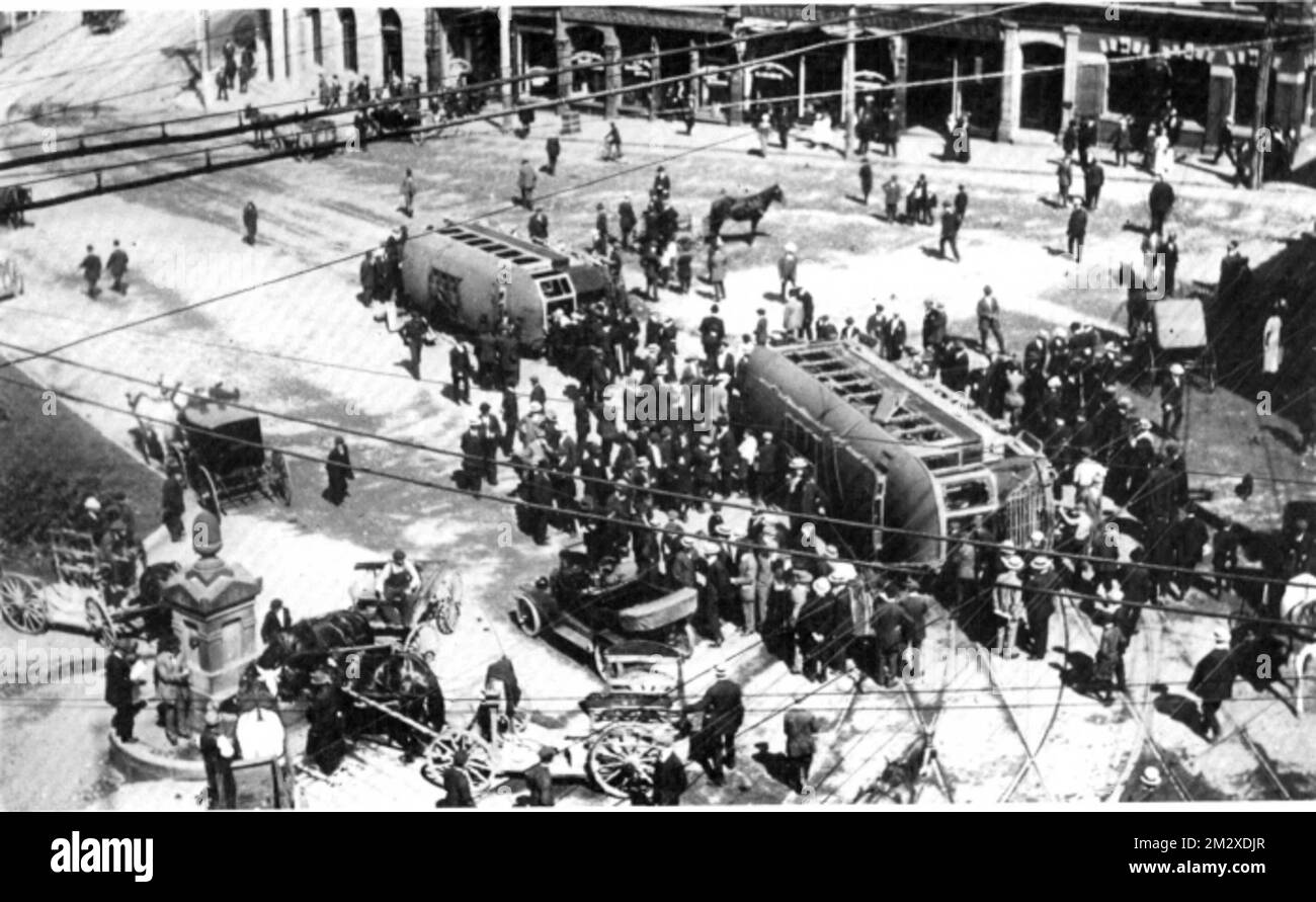 Railwaymens strike hi-res stock photography and images - Alamy