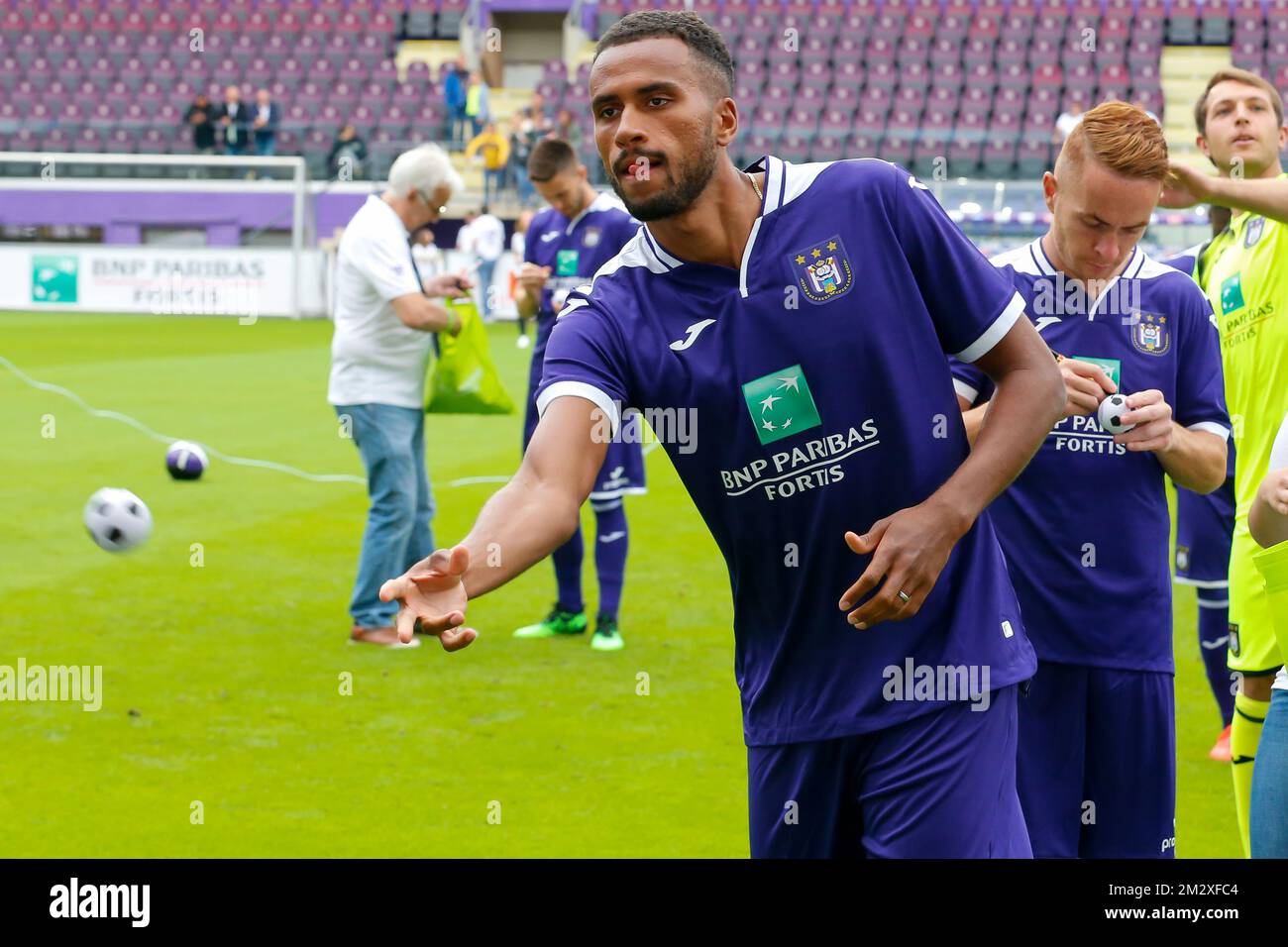 Illustration picture shows a training session on the fan day of soccer ...