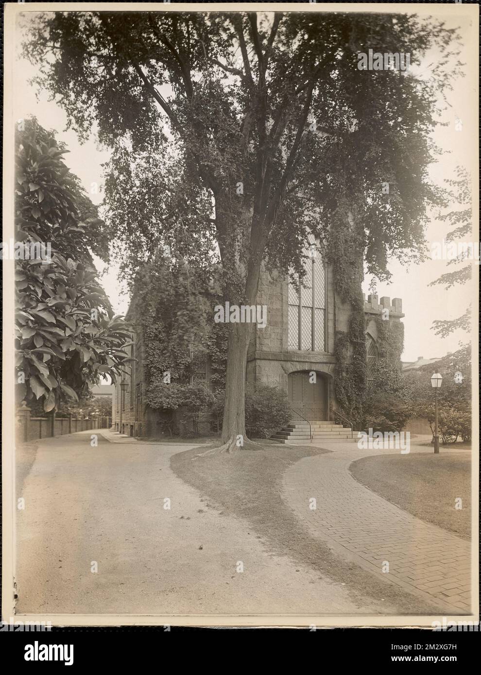 The First Church in Salem (side view) , Churches, First Church Salem ...