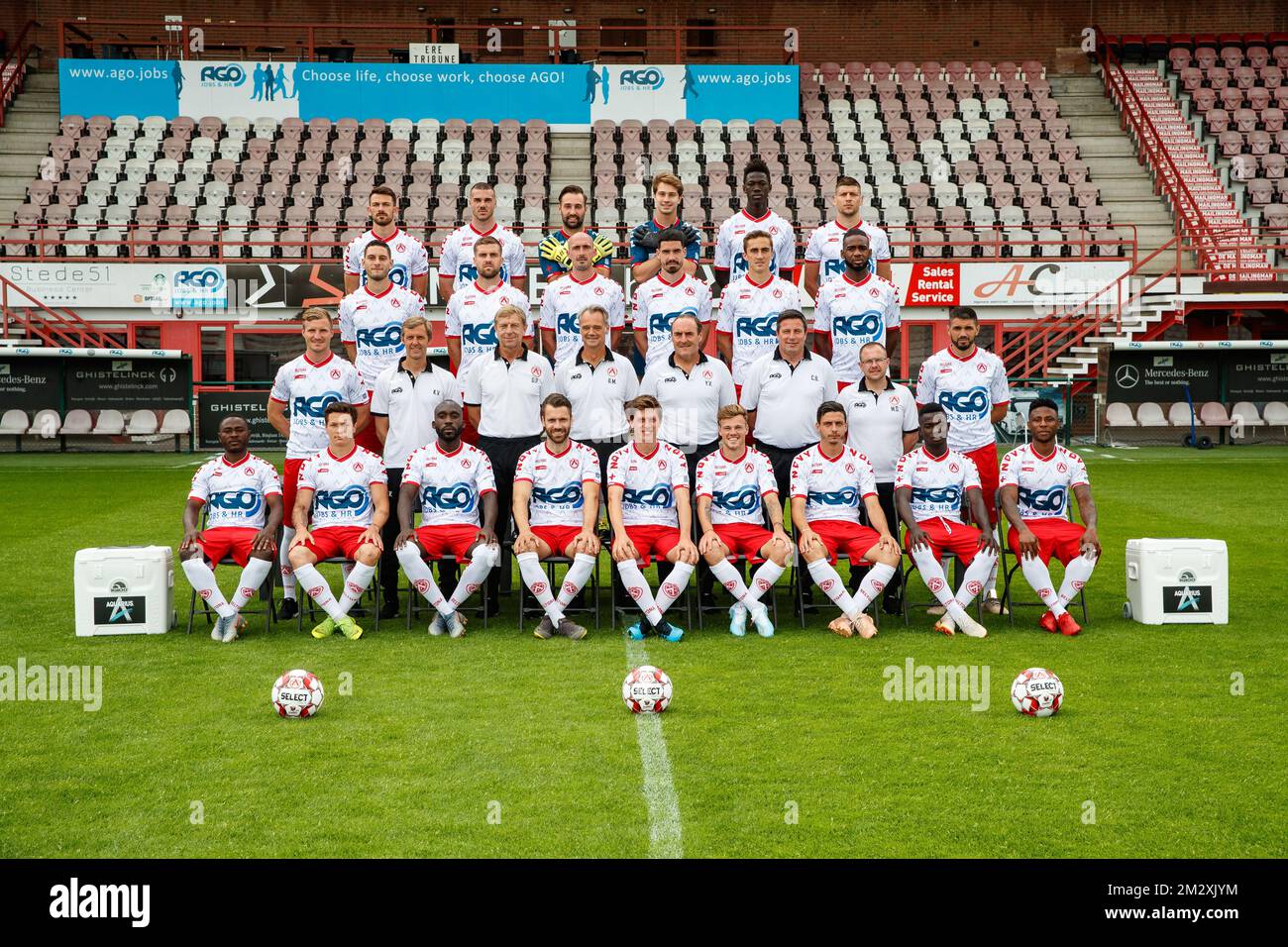 Goalkeeper meert hi-res stock photography and images - Alamy