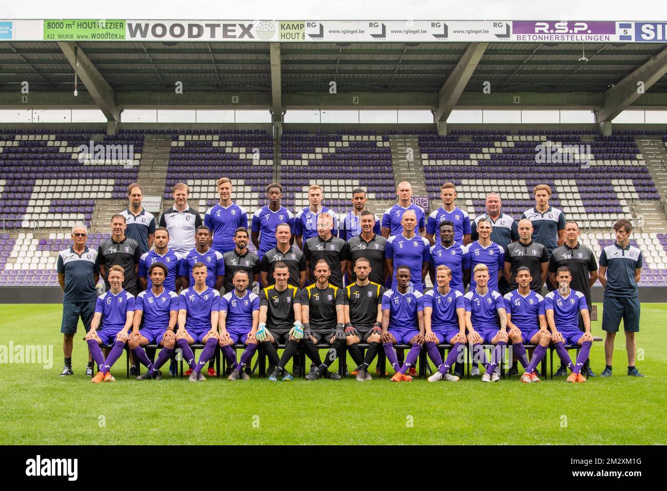 Frank van den broucke hi-res stock photography and images - Alamy