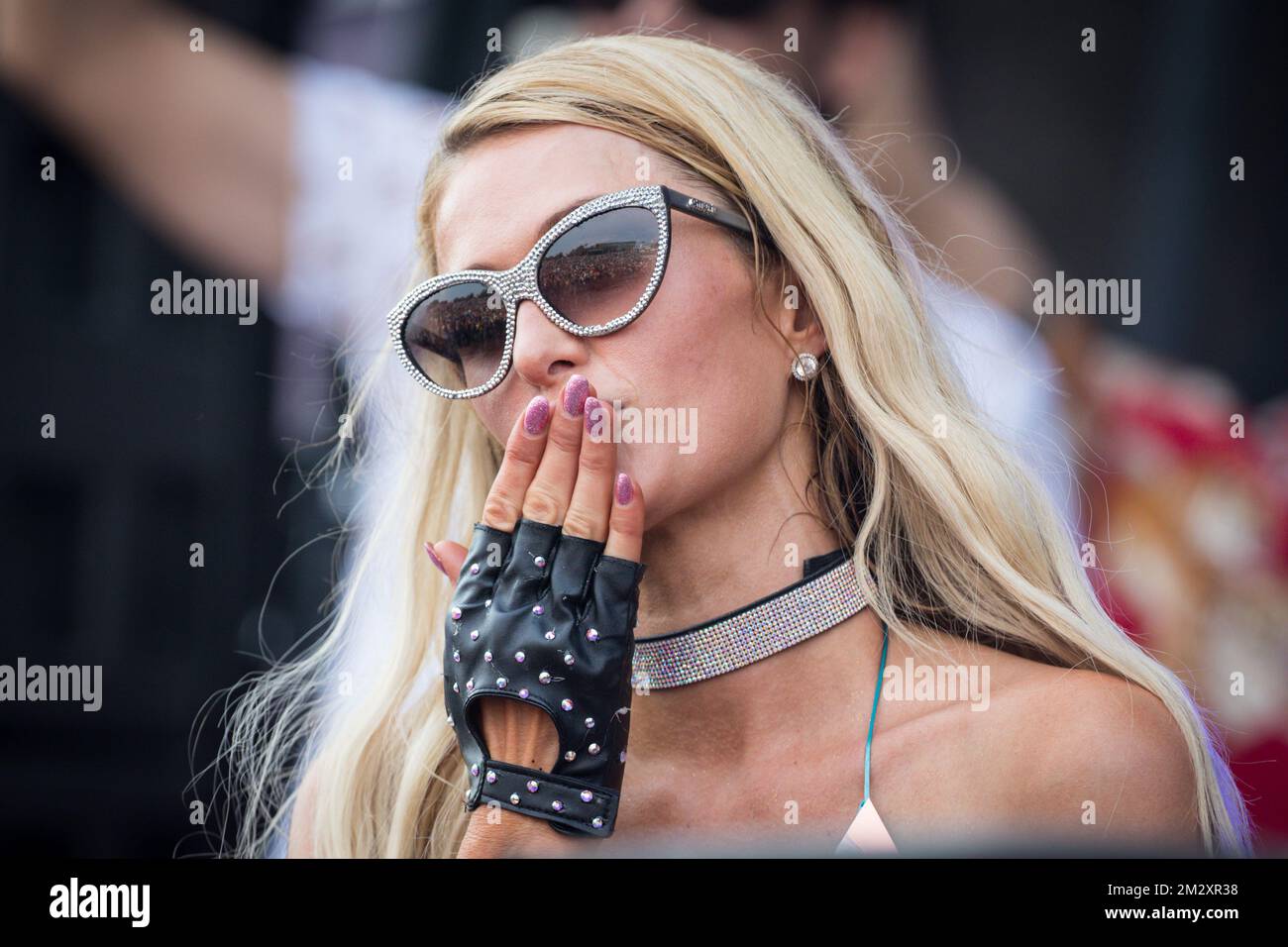 Boom mike set hi-res stock photography and images - Alamy