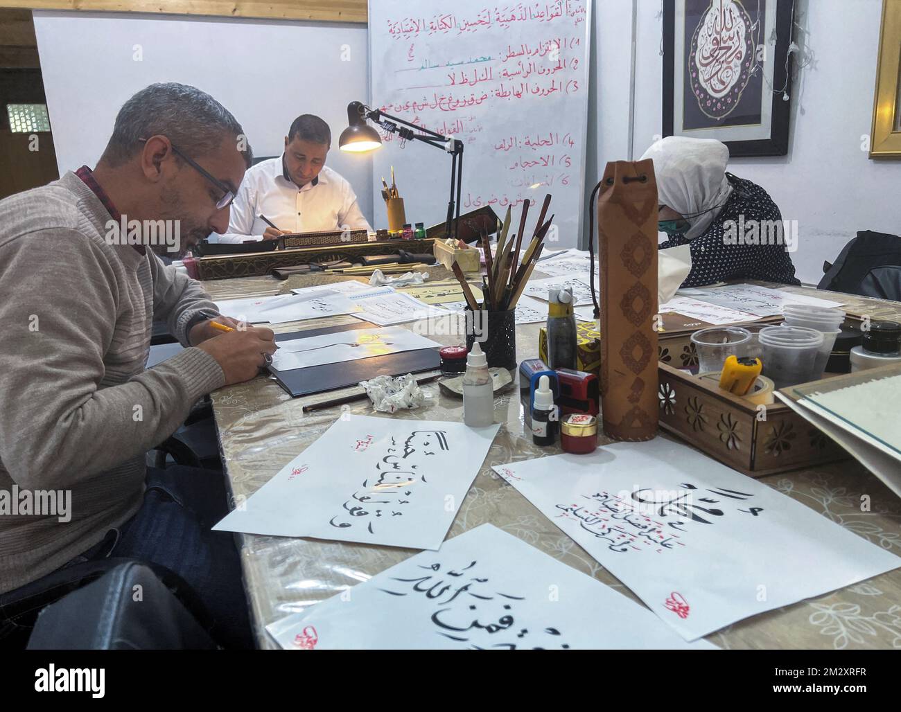 Algerian artist hi-res stock photography and images - Alamy