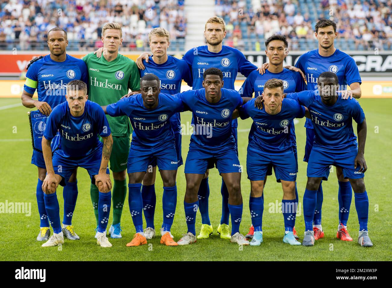 Romanian football team hi-res stock photography and images - Alamy
