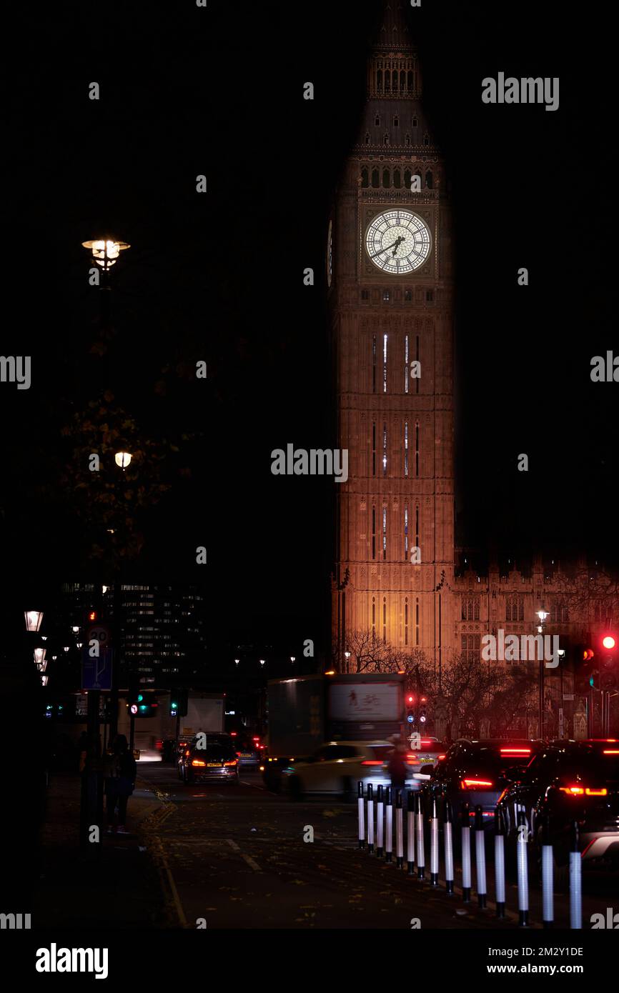 The Great Clock Tower (big ben) at the Houses of Parliament ...