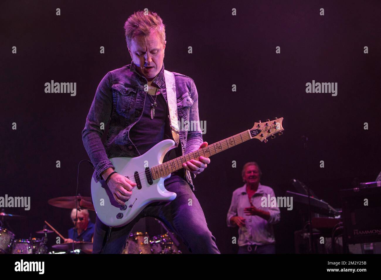 Simon mcbride musician hi-res stock photography and images - Alamy