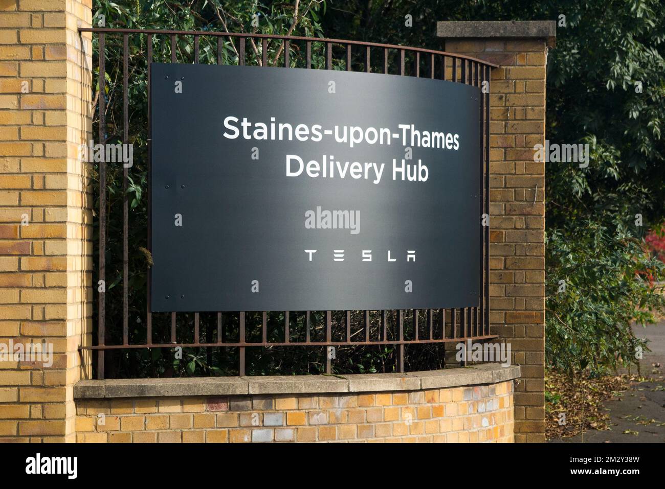 Delivery collection hub sign / signage / signs for UK customers picking ...