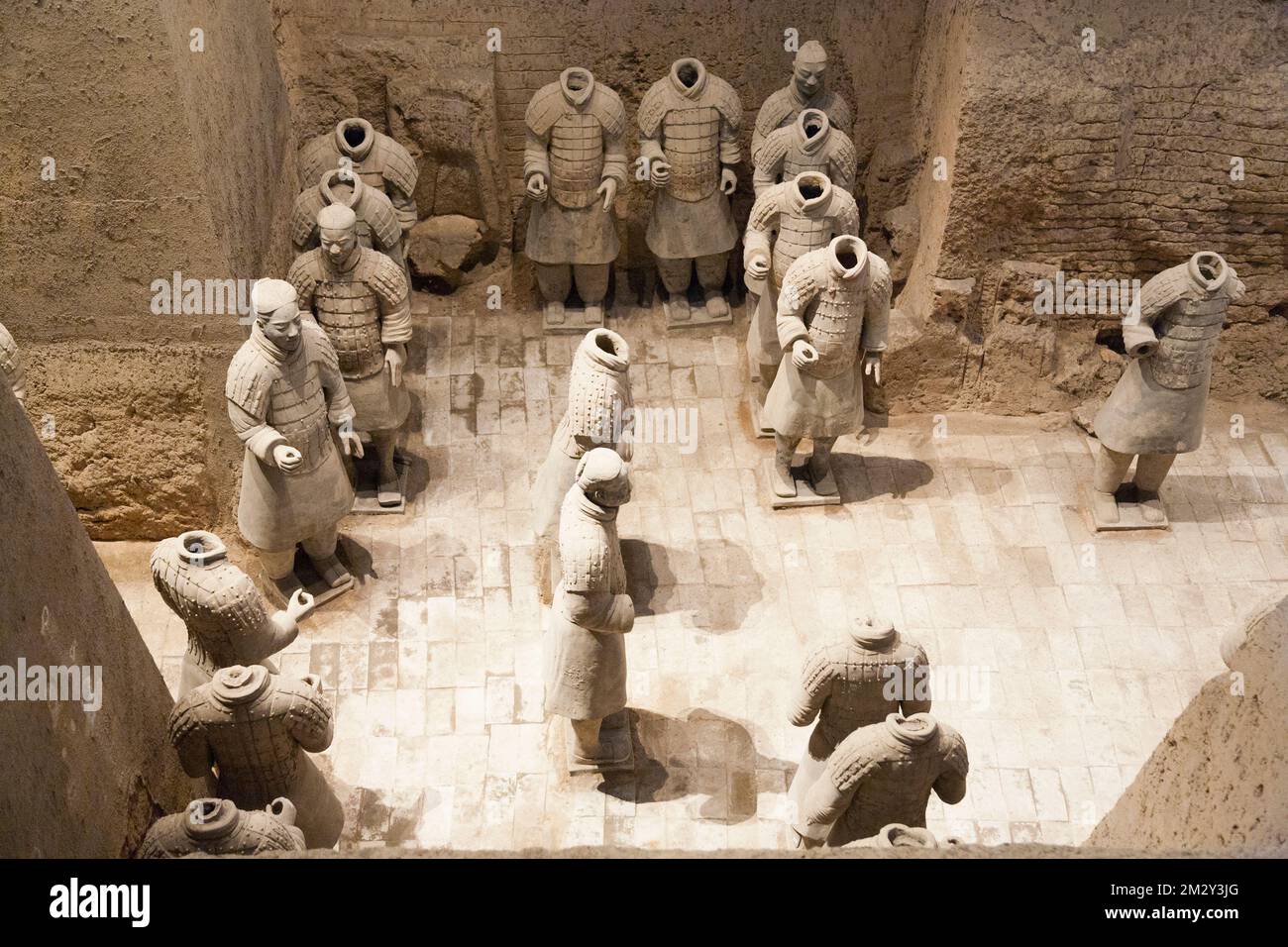 Terracotta warrior from terracotta army hi-res stock photography and ...