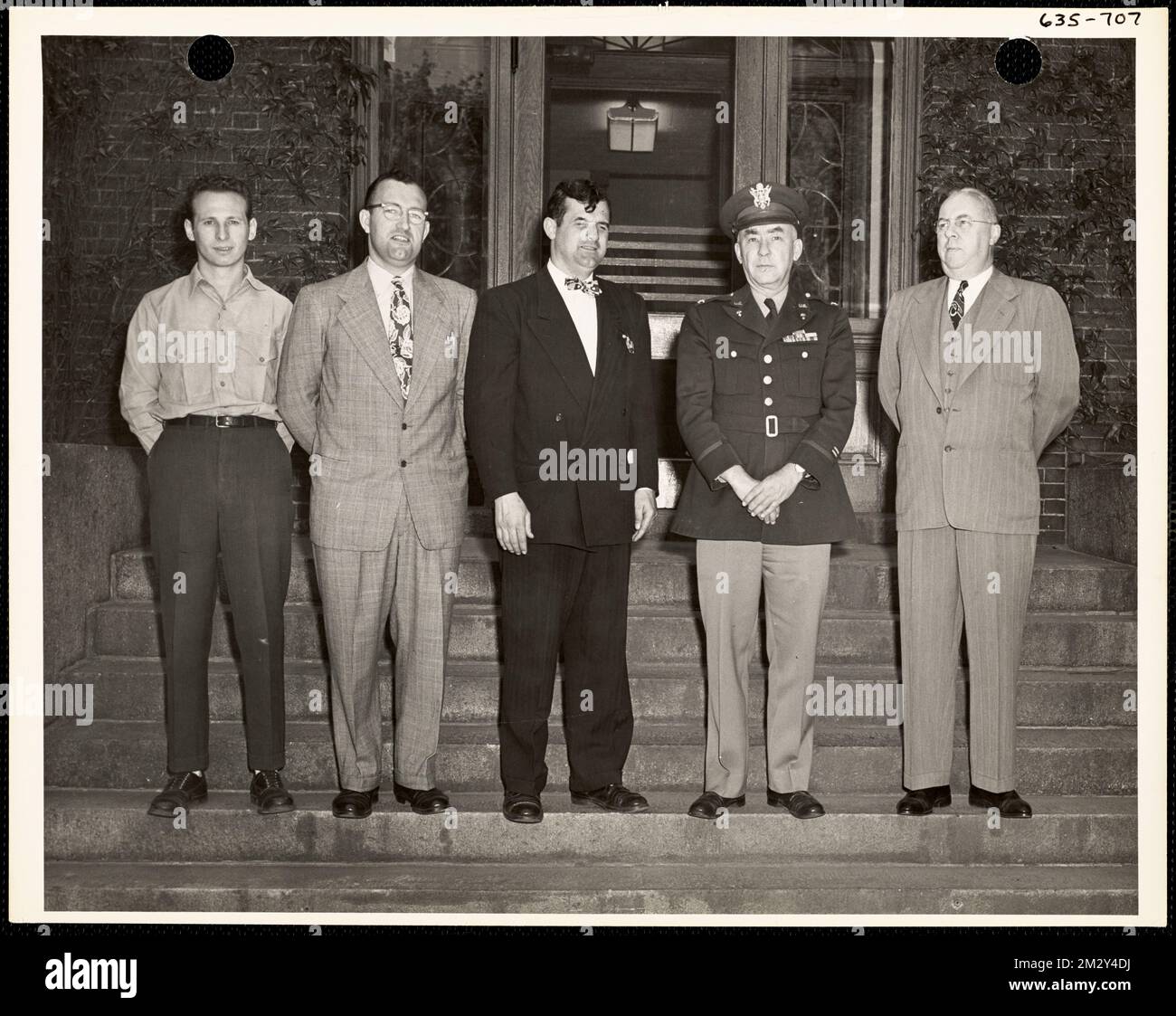 Photograph u s military men hi-res stock photography and images - Alamy