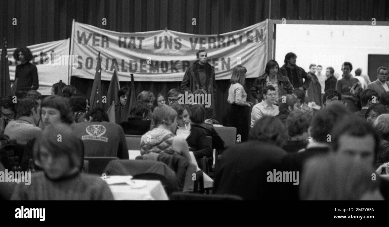 28 november 1970 hi-res stock photography and images - Alamy