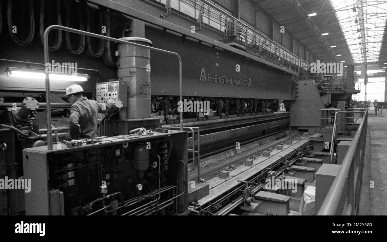 The Thyssen pipe mill, here in Duisburg in 1968, produced large pipes ...