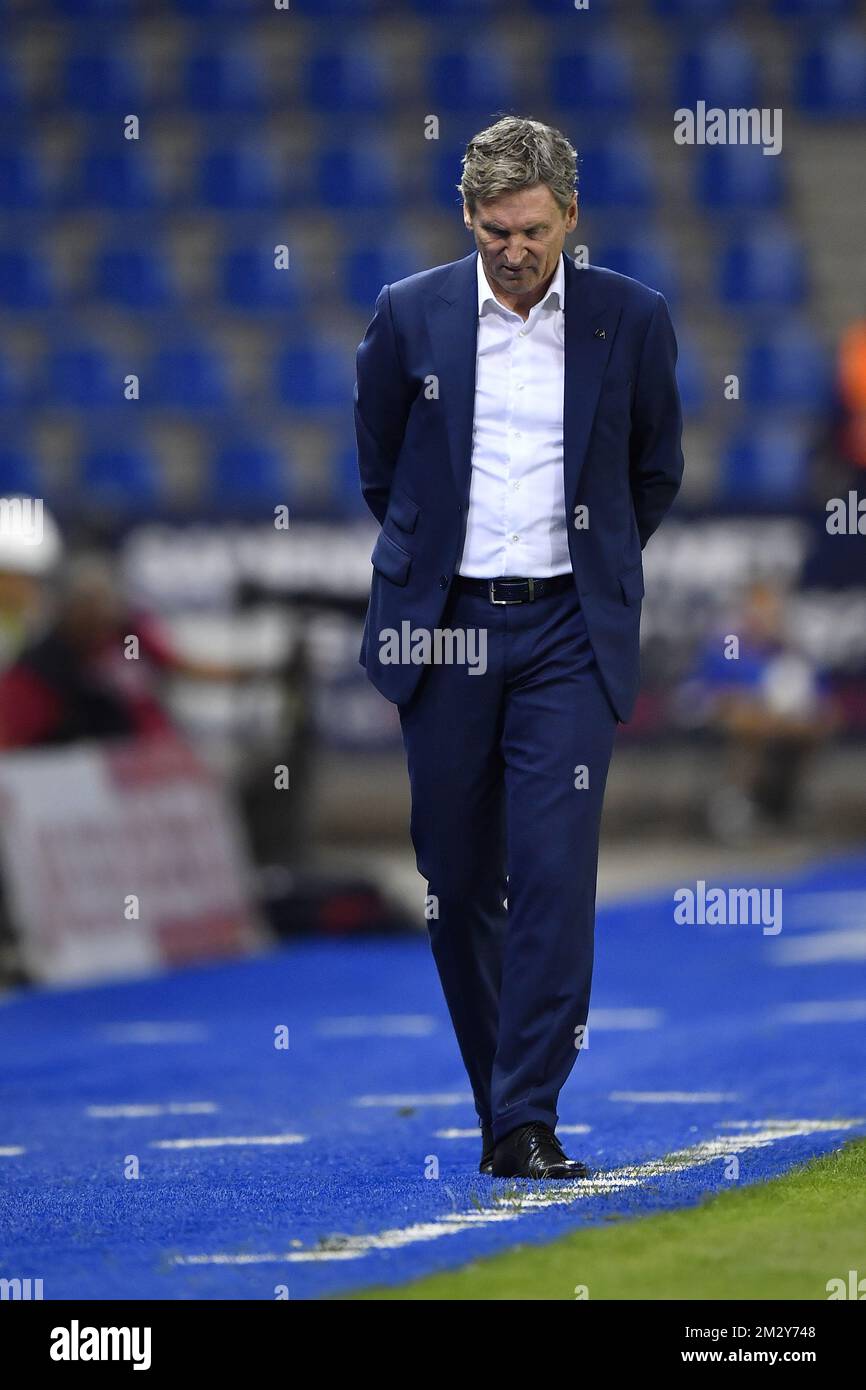 Essevee's head coach Francky Dury pictured during a soccer match ...