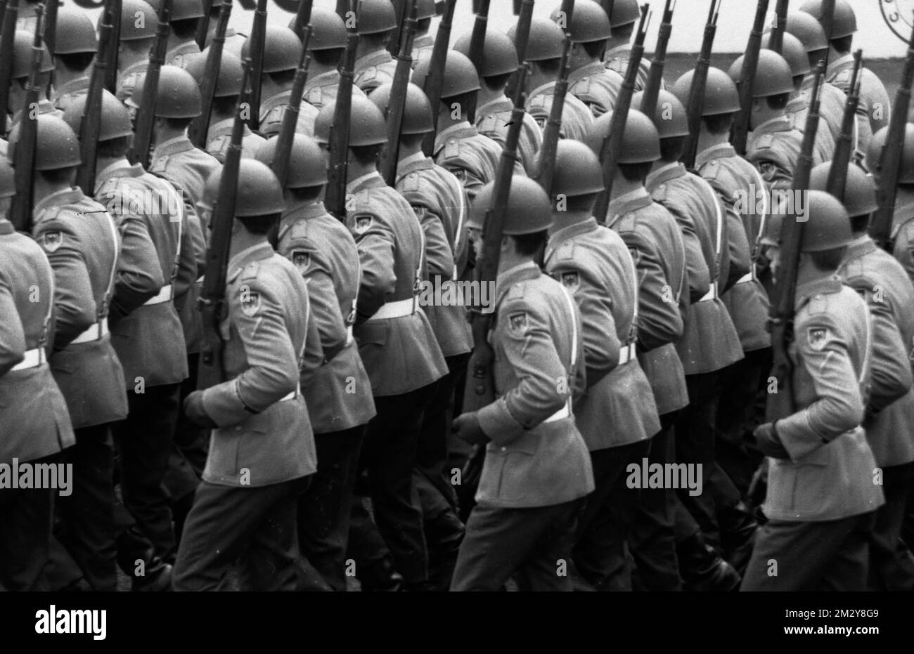 Parade of the Bundeswehr on the 20th anniversary of the founding of ...