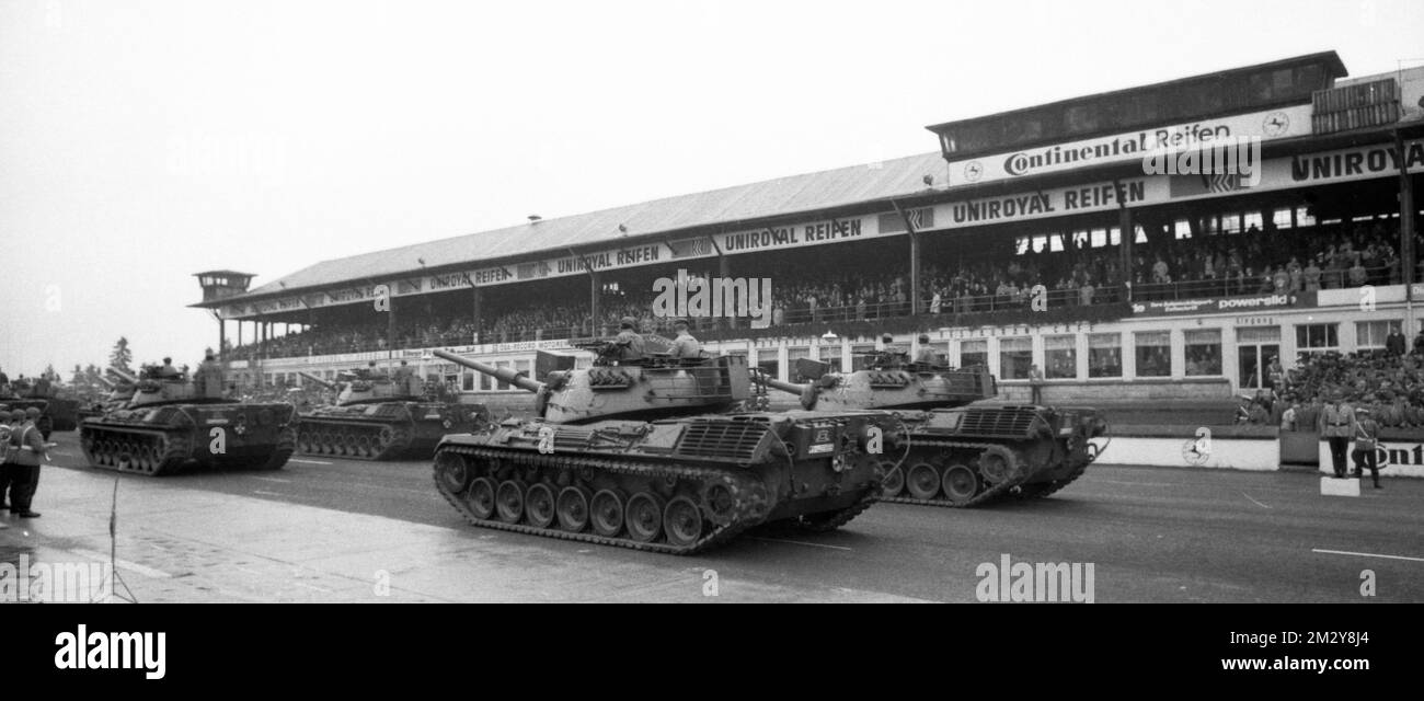 Parade of the Bundeswehr on the 20th anniversary of the founding of ...