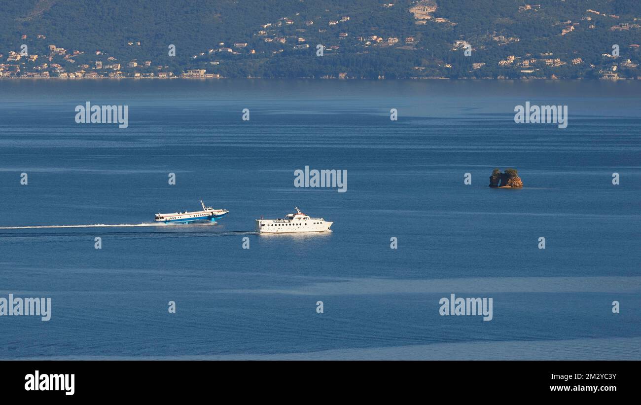Hydrofoil, hydrofoil, small ferry, islet, mainland, Corfu Town, Corfu ...