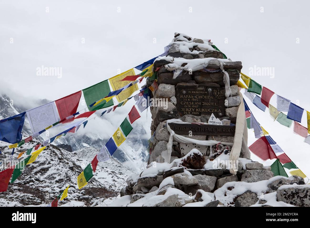 Lhotse face everest expedition hi-res stock photography and images - Alamy