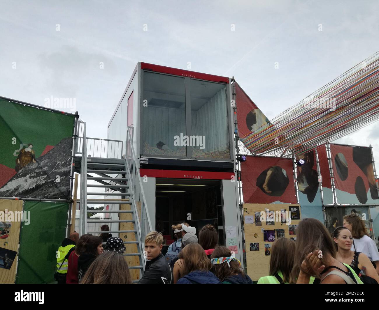 Music art idsok hi-res stock photography and images - Alamy