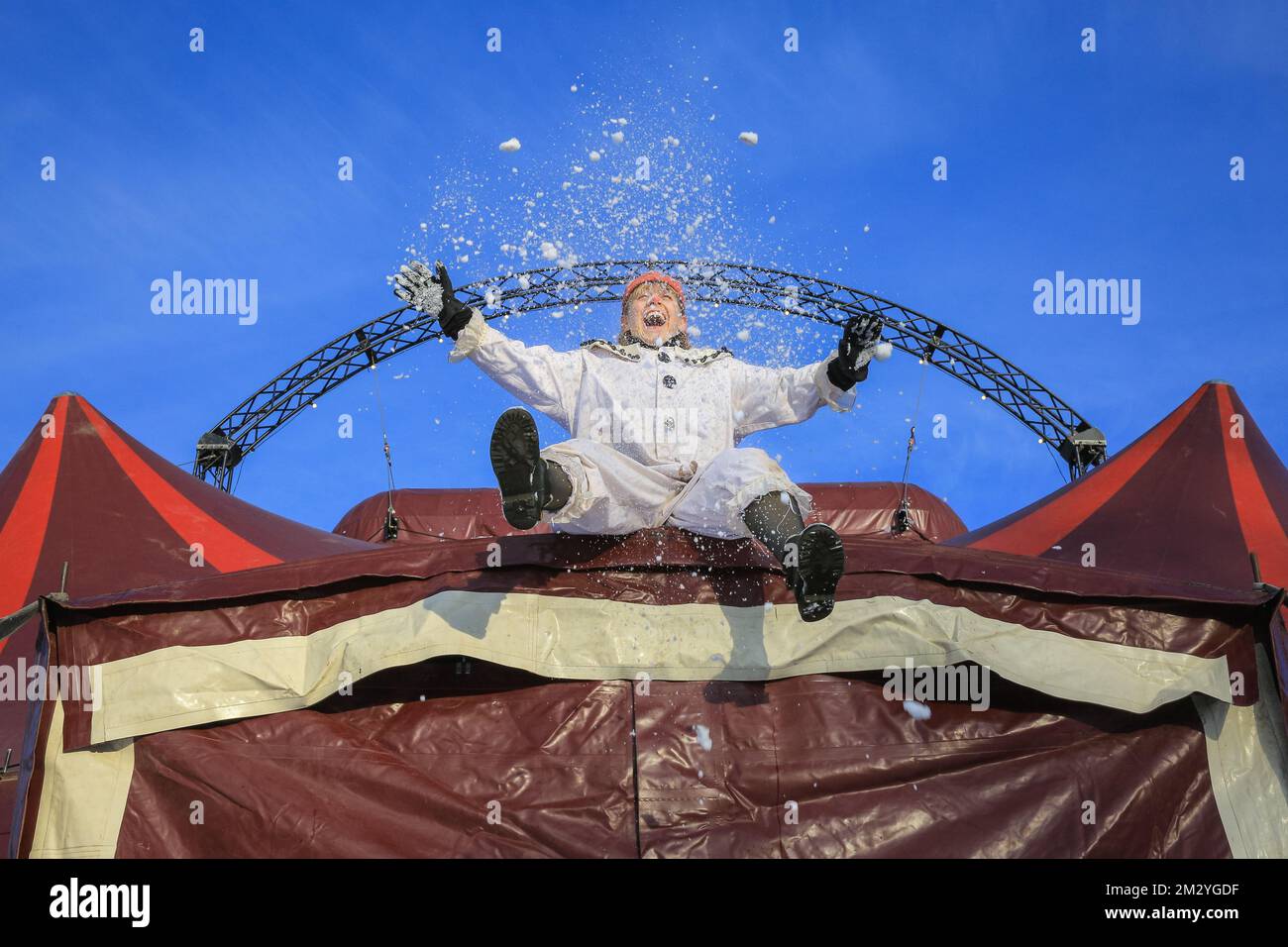 Lewisham London, UK. 14th Dec, 2022. Canadian clown and acrobat Ariella ...