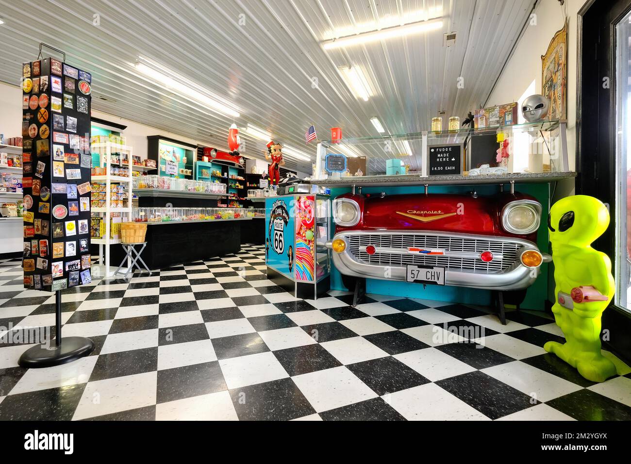 Candy Store of the Pink Elephant Antique Mall, Livingston, Illinois ...