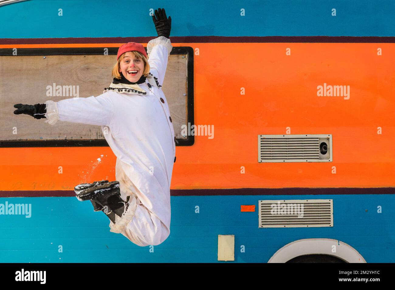Lewisham London, UK. 14th Dec, 2022. Canadian clown and acrobat Ariella ...