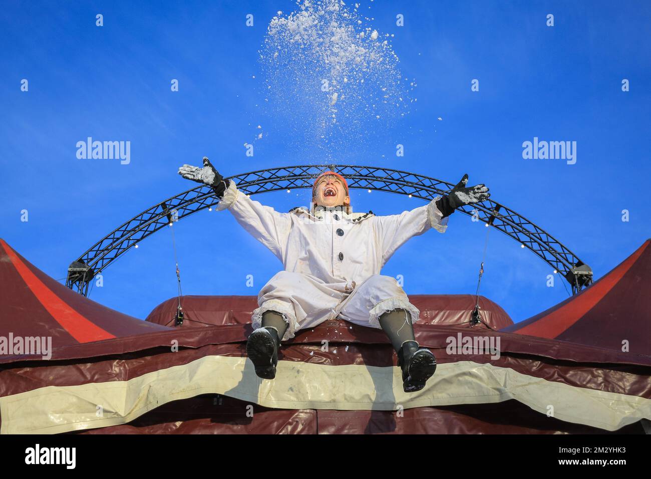 Lewisham London, UK. 14th Dec, 2022. Canadian clown and acrobat Ariella ...