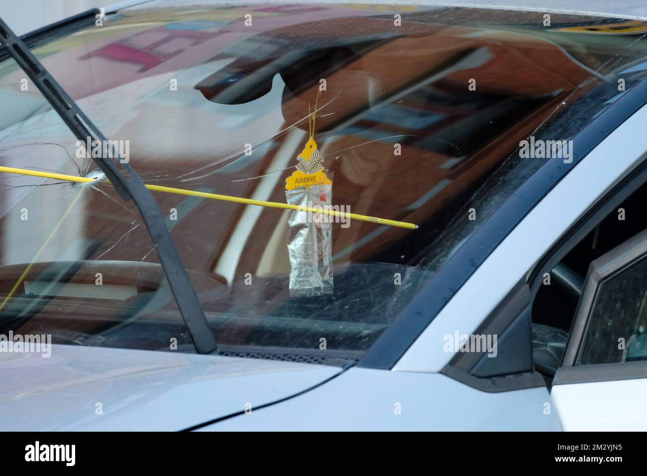 Shooting through windshield hi-res stock photography and images - Alamy