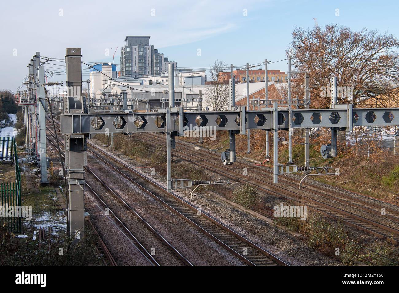 Elizabeth line treno sulla piattaforma immagini e fotografie stock ad ...