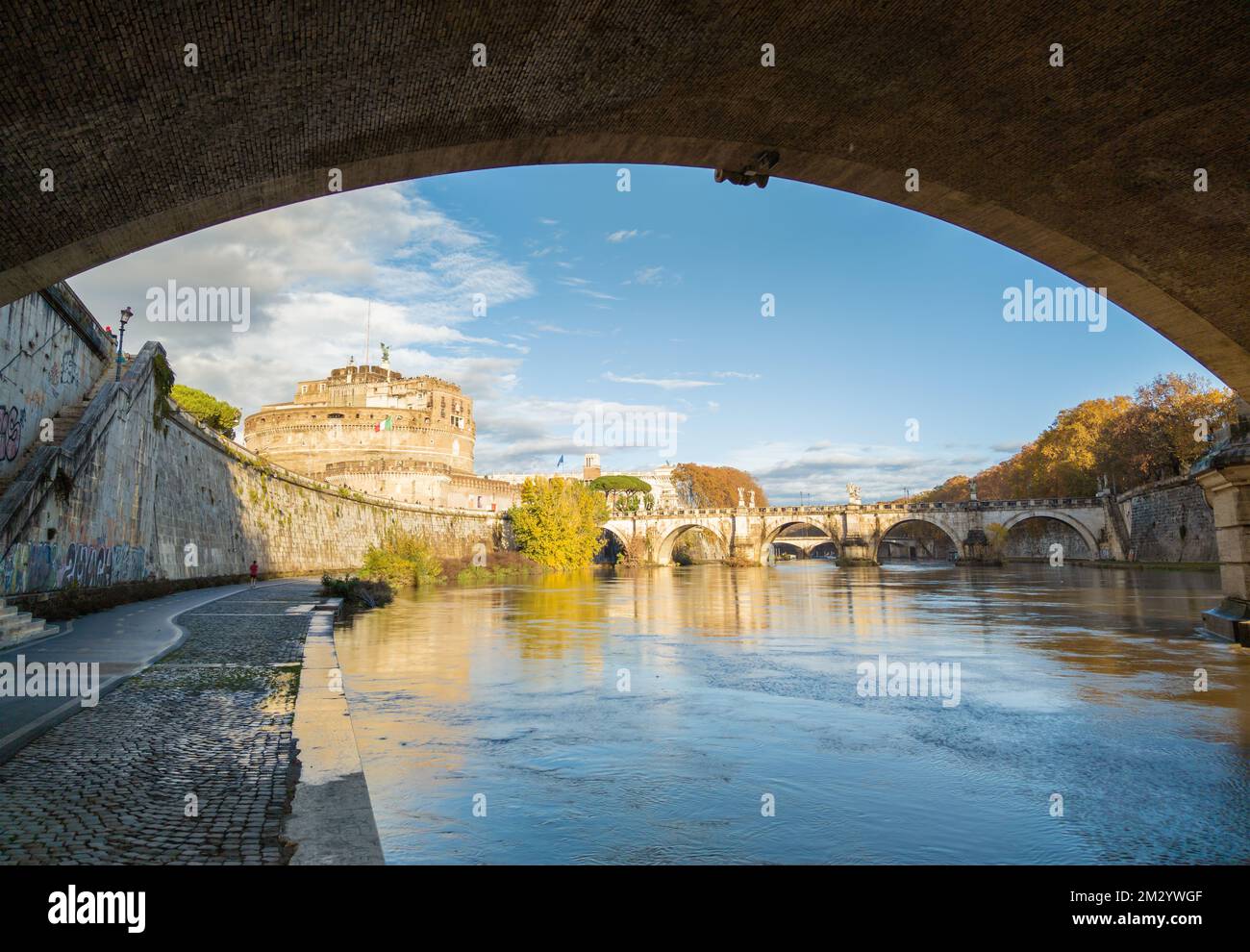 Rome (Italy) - The Tiber river and the monumental Lungotevere street in ...