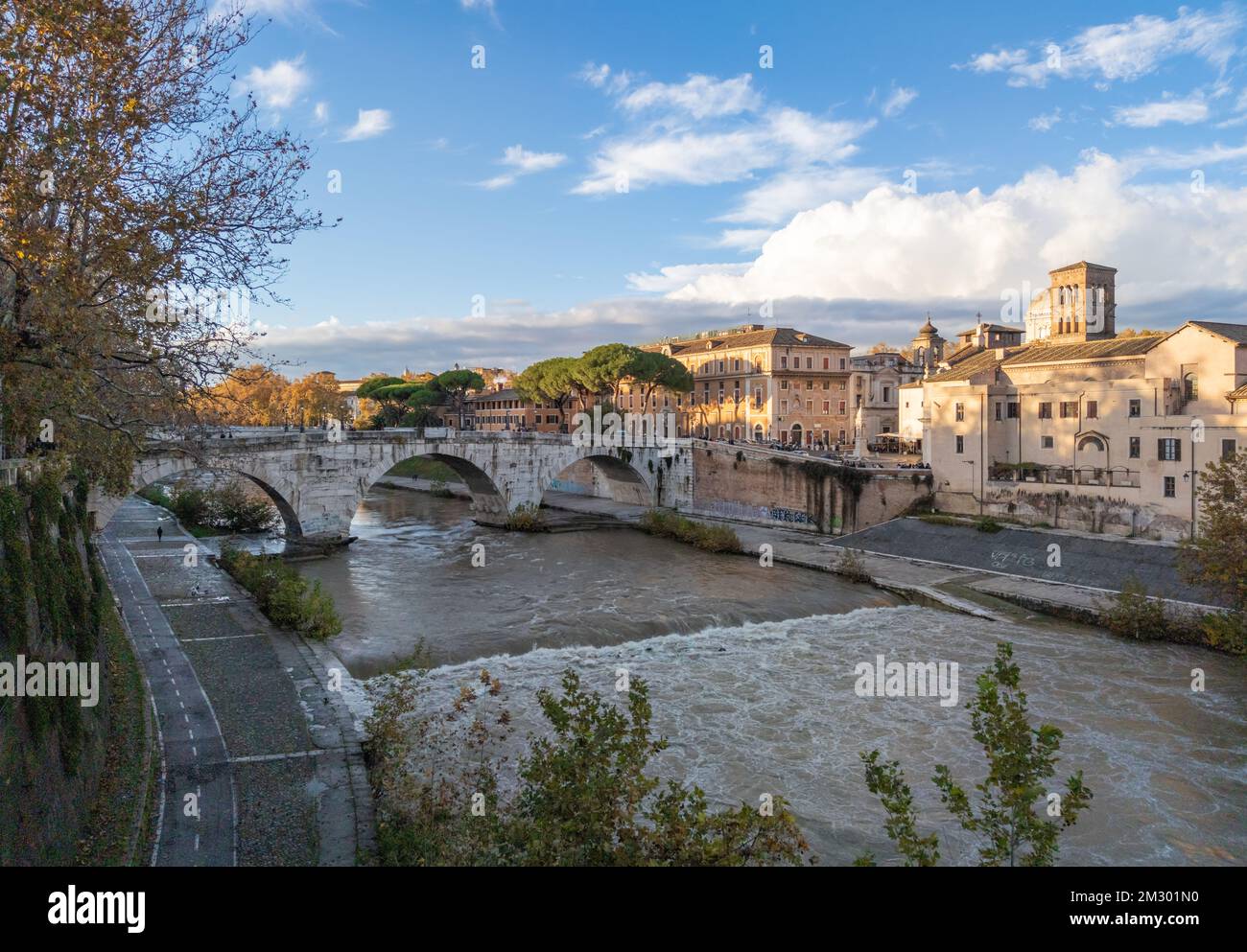 Rome (Italy) - The Tiber river and the monumental Lungotevere street in ...