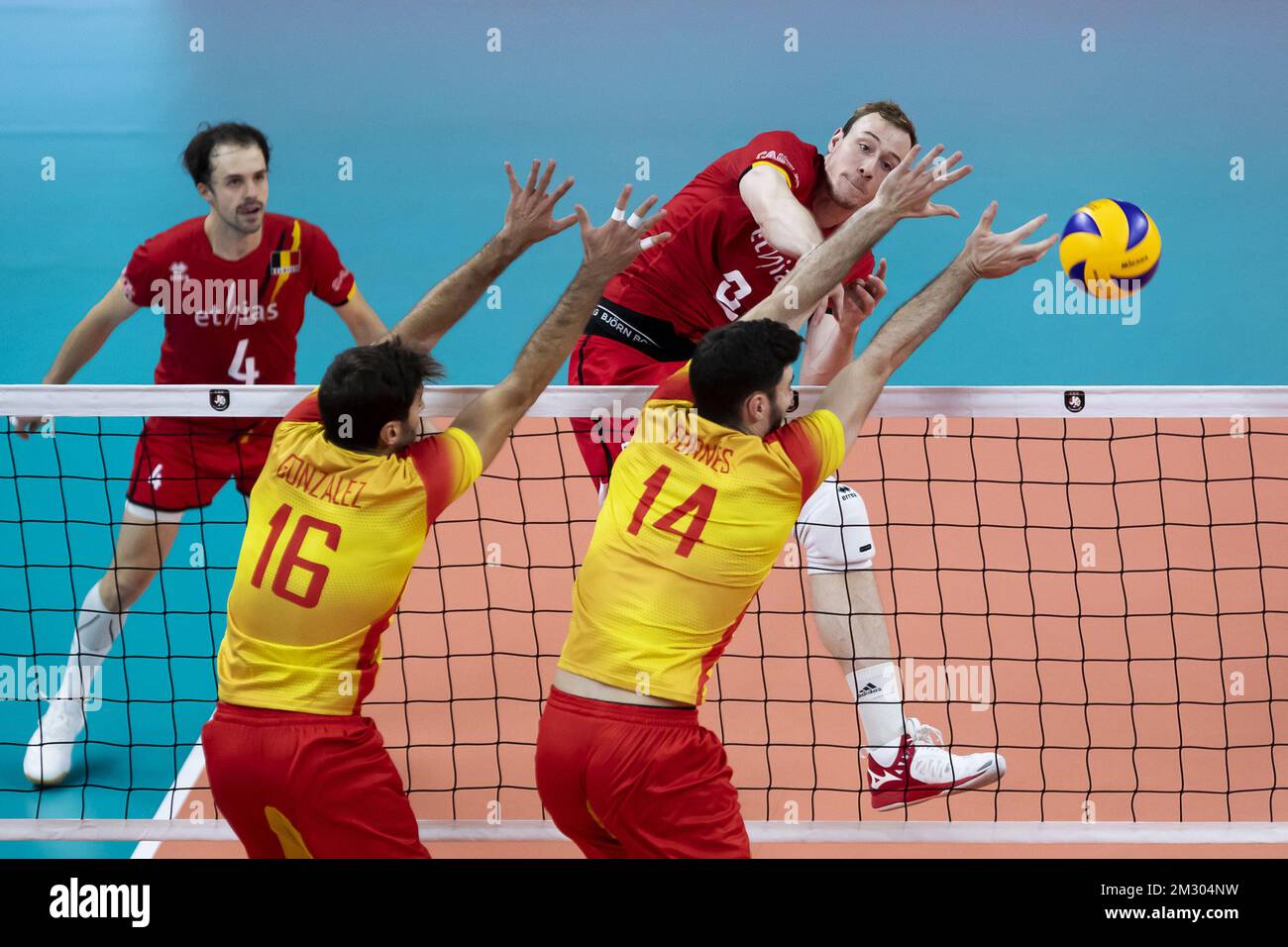 Belgium's Sam Deroo pictured in action during a group B game between ...
