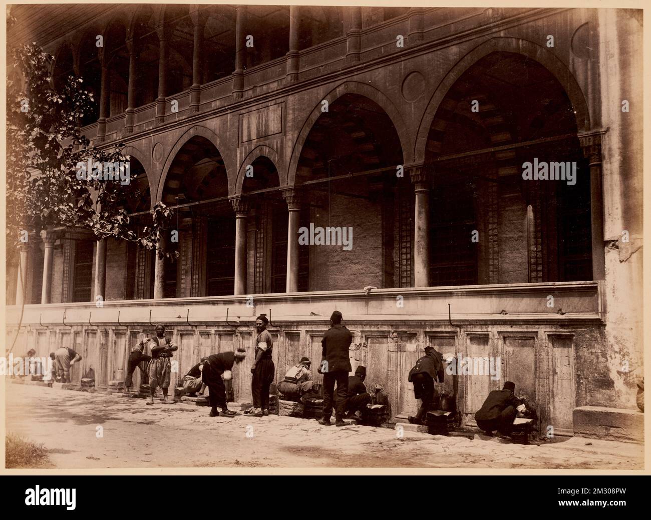 Fountain at the Mosque of Suleiman, 'the Magnificent' , Mosques ...