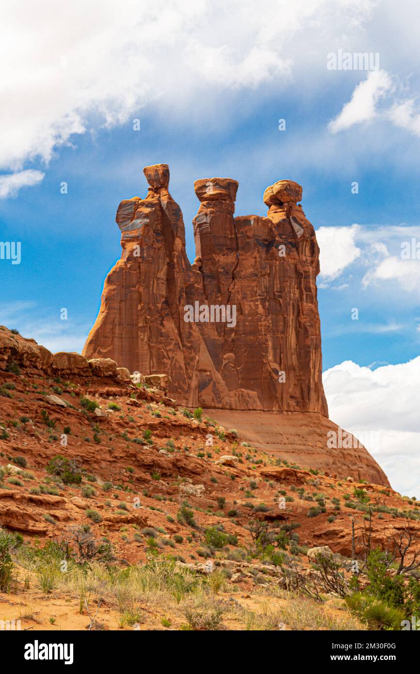 The Three Gossips rock structures on the Park Avenue Trail in ...