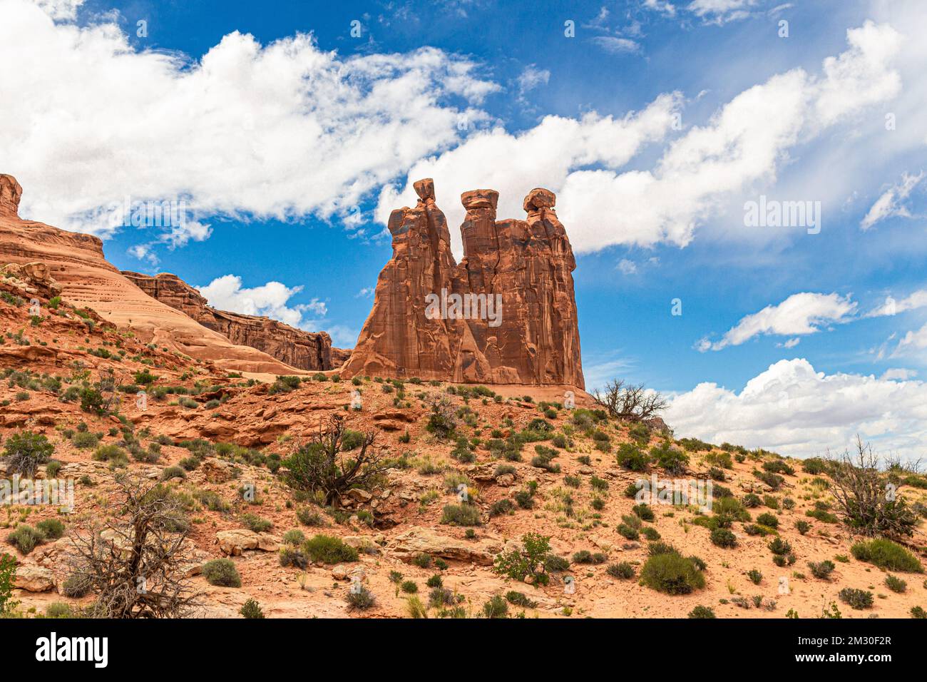 The Three Gossips rock structures on the Park Avenue Trail in ...