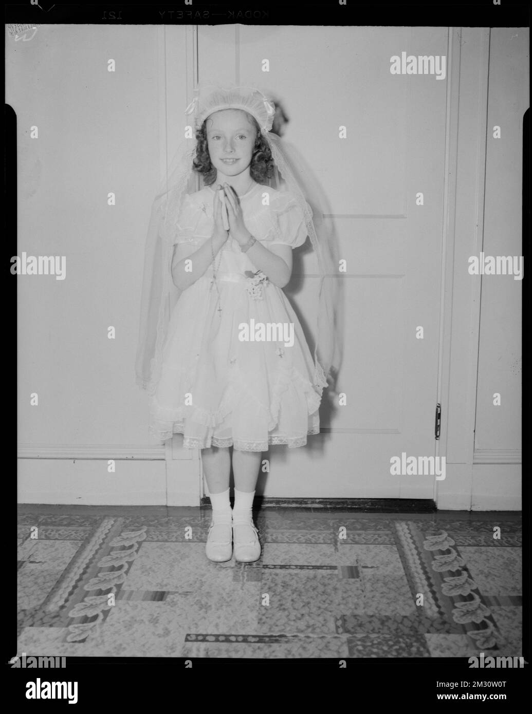 Frank Thompson , Girls, Initiation rites, Communion. Leon Abdalian ...