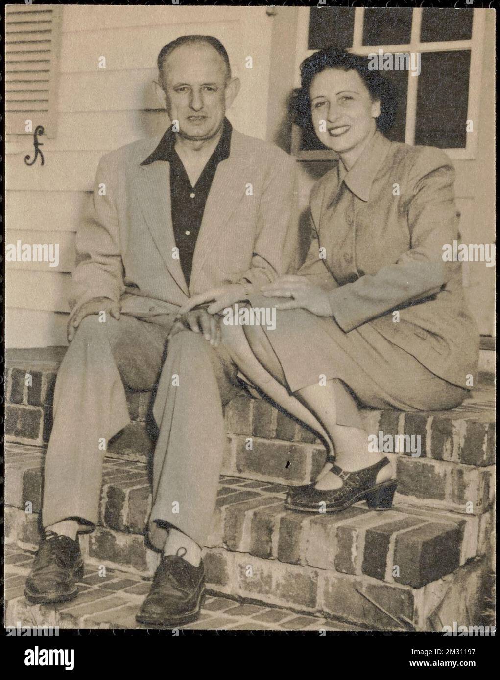 Fred Leonard Warren, Jr. Mayflower Wanderland. Mr. & Mrs. Warren steps ...