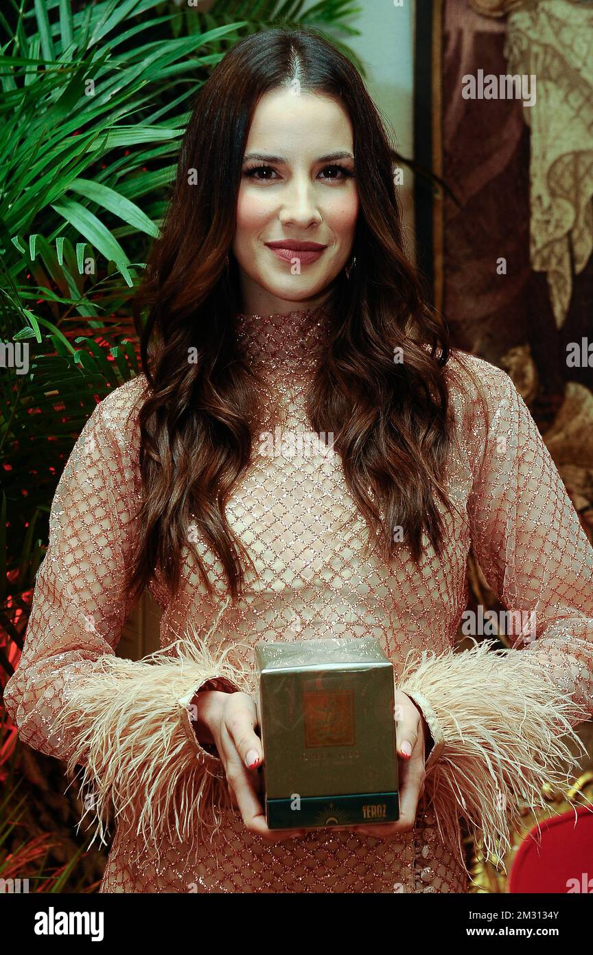 Actress Laura Londoño poses during the photocall of the cosmetics brand ...