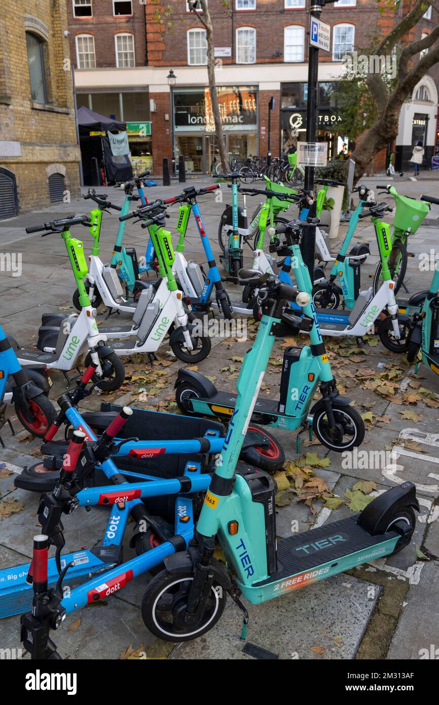 Dott electric scooter rental hi-res stock photography and images - Alamy
