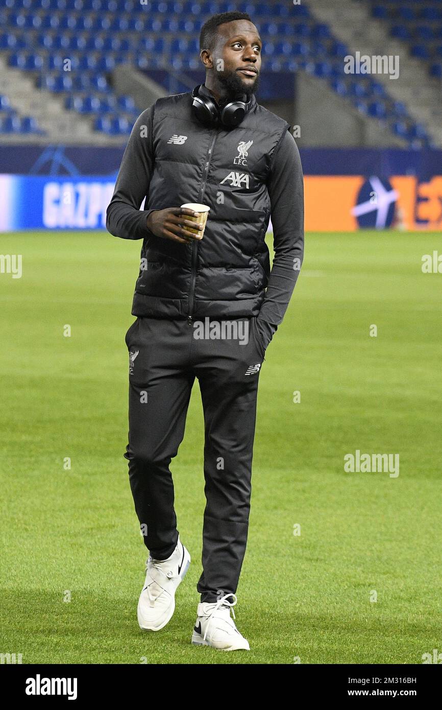 Liverpool's Divock Origi pictured during an inspection of the pitch by ...