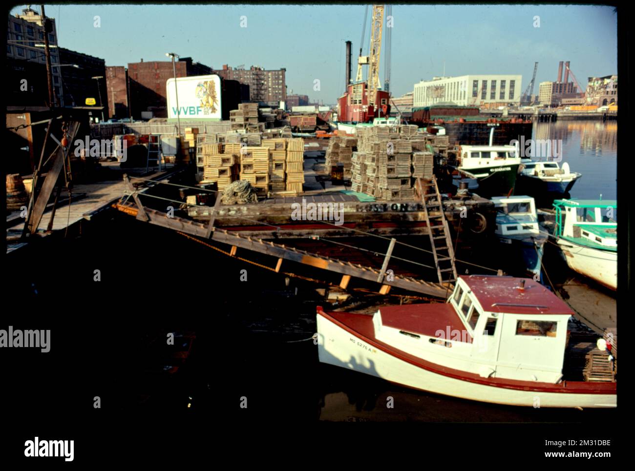 From Northern Boulevard at old bridge including reflection in Fort ...
