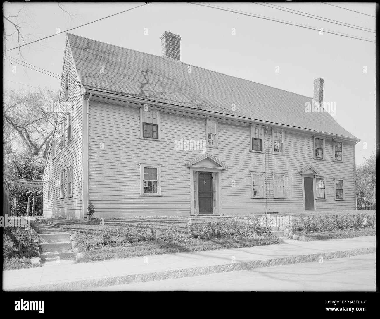 Front of the Pierce House, 24 Oakton Avenue, Dorchester , Houses ...