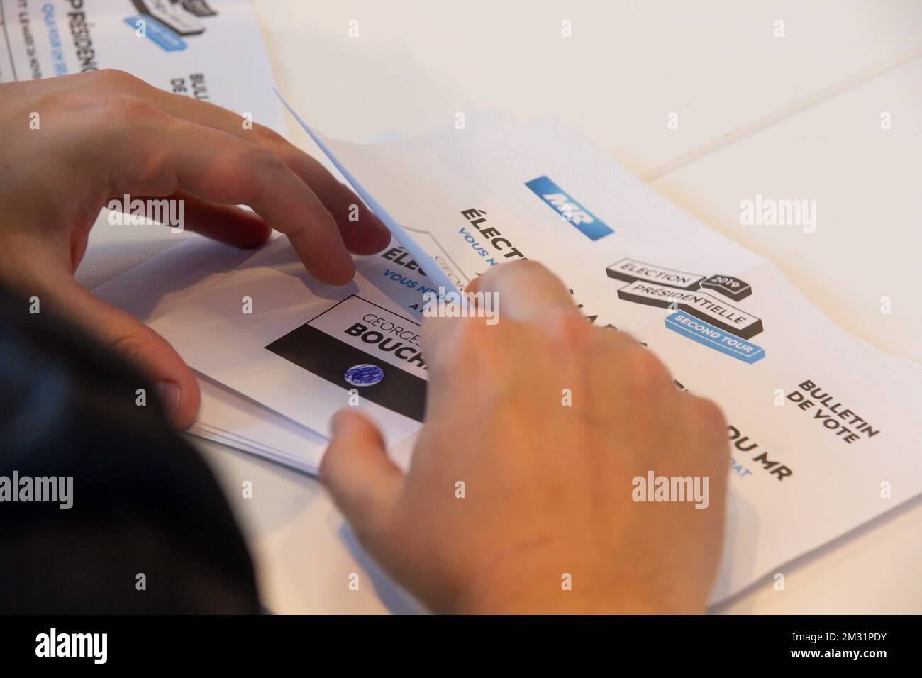 Illustration picture shows the vote count of the second round of the MR ...
