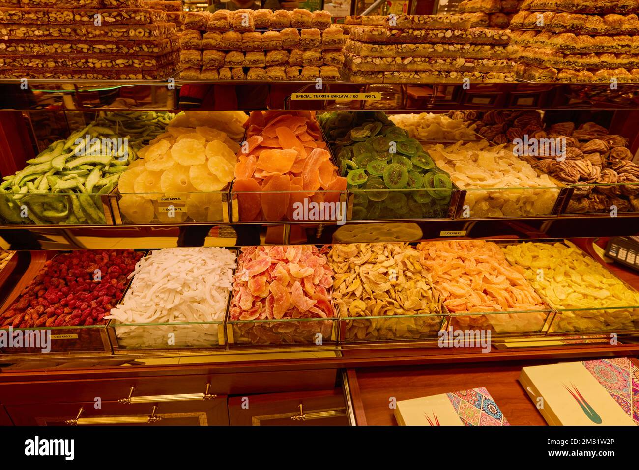 Istanbul, Turkey November 29-2022, Kapali Carsi Grand Bazaar images ...