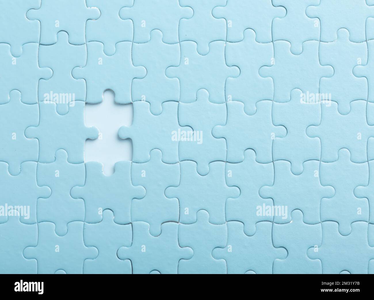 Empty puzzles hi-res stock photography and images - Alamy