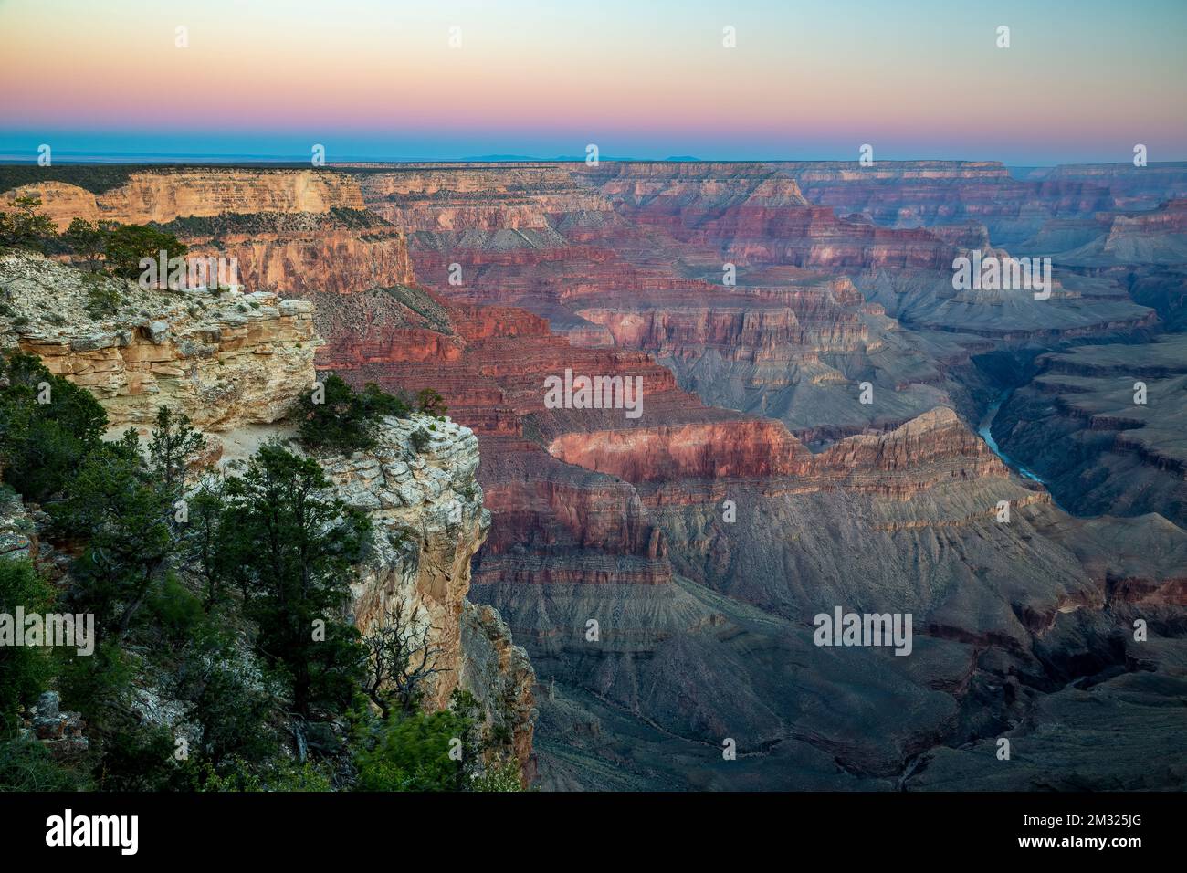 Canyon rock formations and Colorado River from Mohave Point off Hermit ...